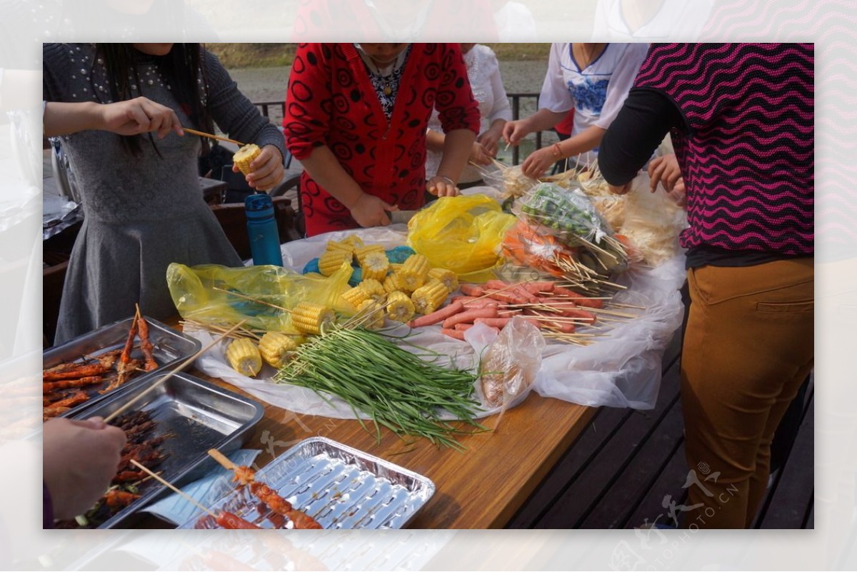 户外烧烤图片素材-编号22917201-图行天下